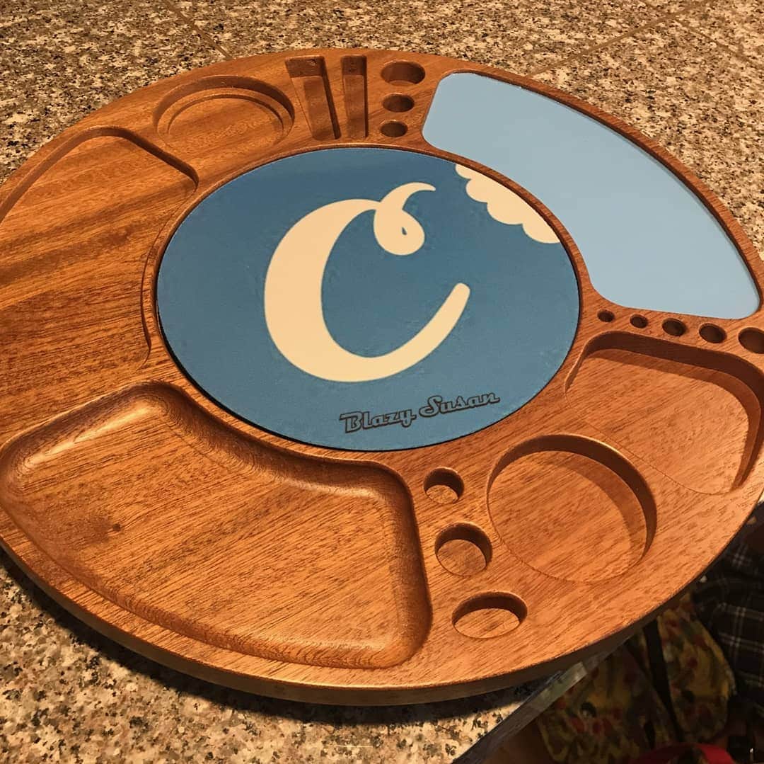 What are the Advantages of Wooden Rolling Trays | Blazy Susan
